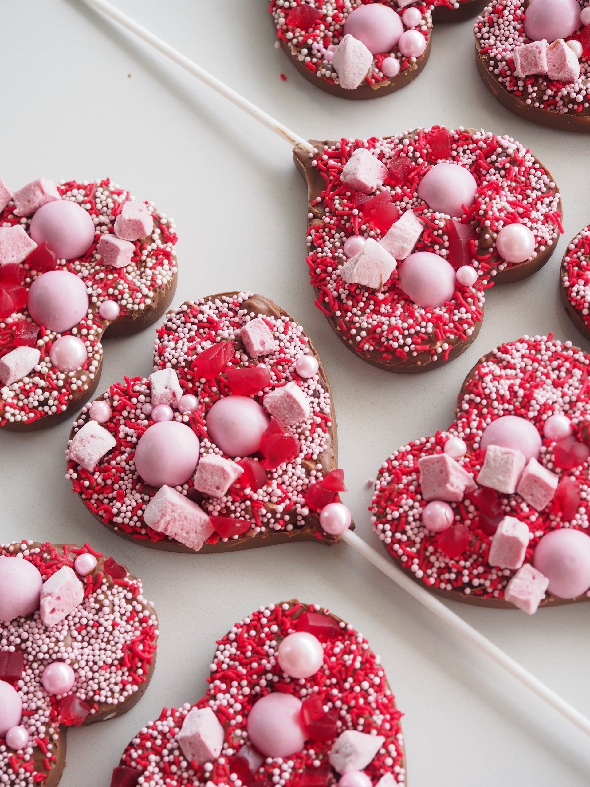 Valentines Day rocky road heart – Loveit Cakes
